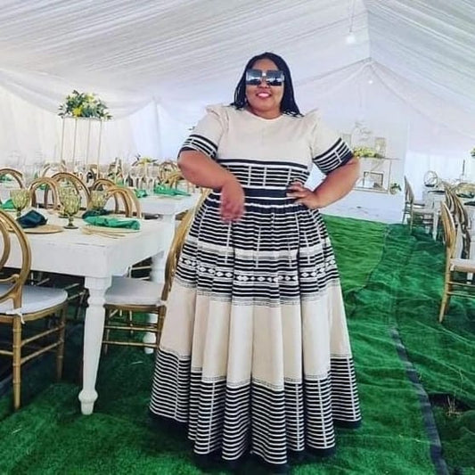 Three Quarter Sleeve Xhosa Round Neck Ankara Dress. – YELLOW SUB TRADING