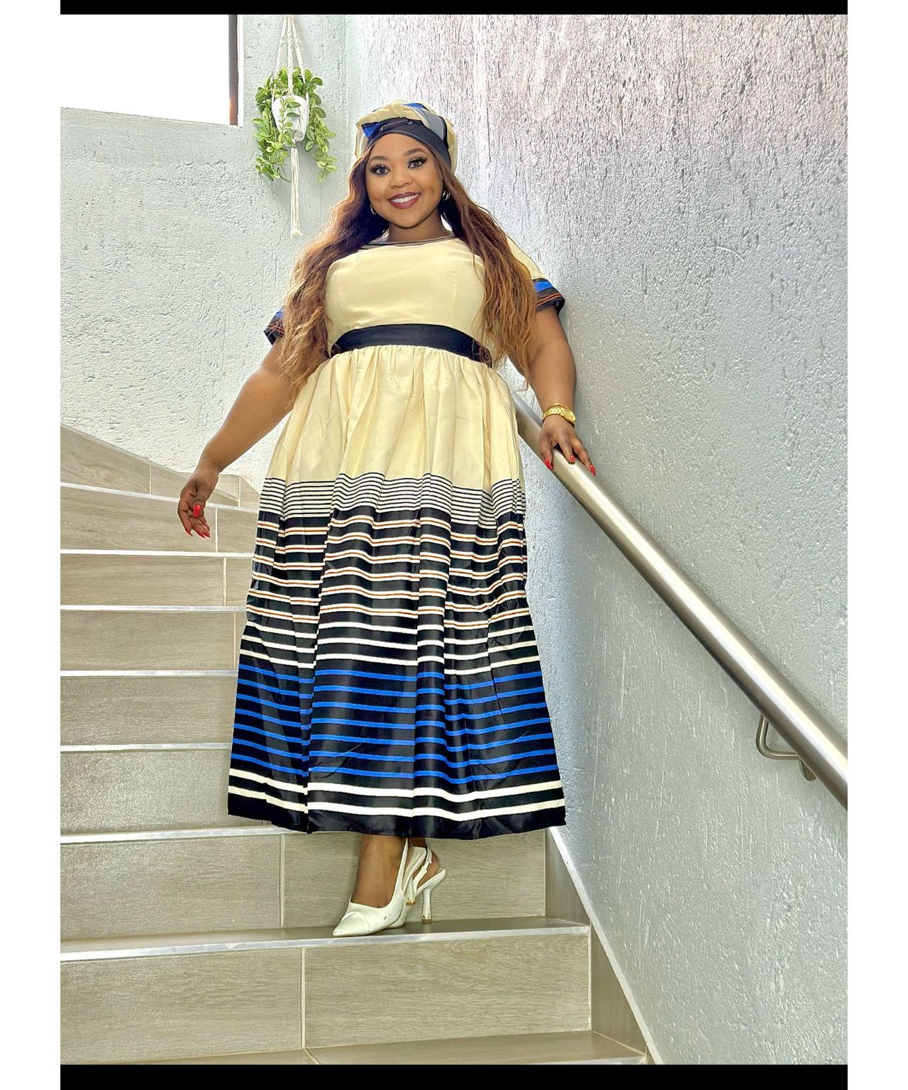 Round Neck Short Sleeves Traditional Dress – YELLOW SUB TRADING
