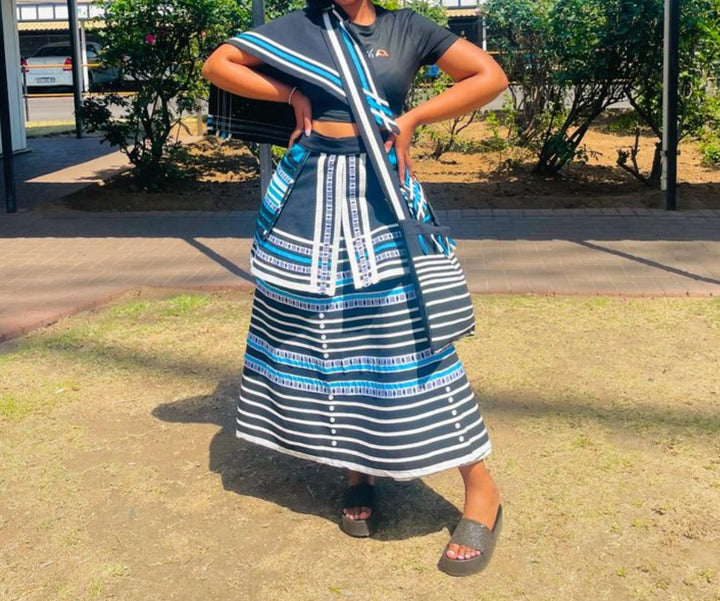 Traditional Outfits – YELLOW SUB TRADING