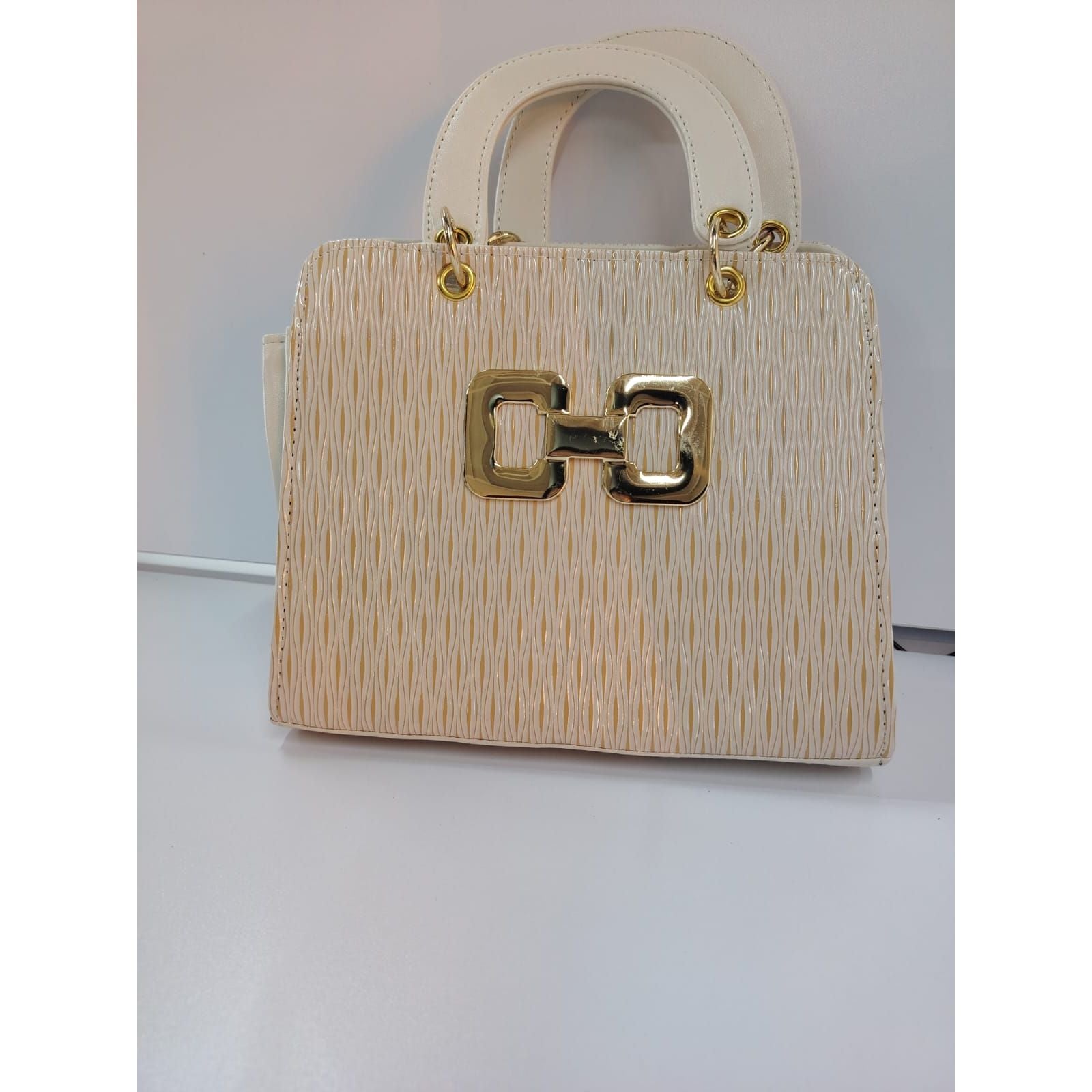 Classic Crossbody Square Shape Handbag – YELLOW SUB TRADING