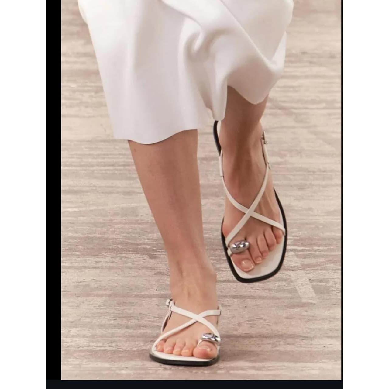 Women's Strappy Flat Slide Sandals – YELLOW SUB TRADING